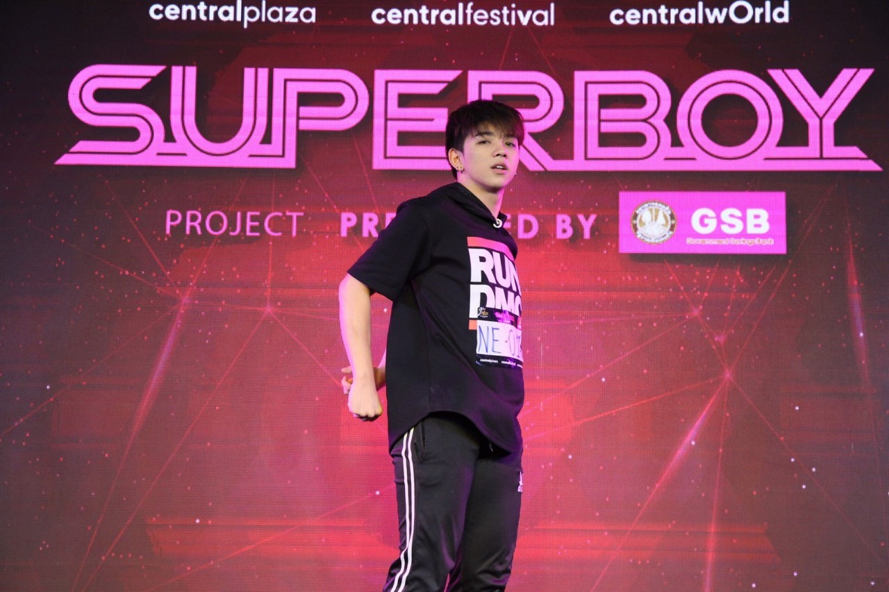 5 หนุ่ม ‘SBFIVE’ ยิ้มแก้มปริ! กระแสตอบรับ ‘Superboy Project Presented by GSB’ ภาคอีสานดีเกินคาด ...