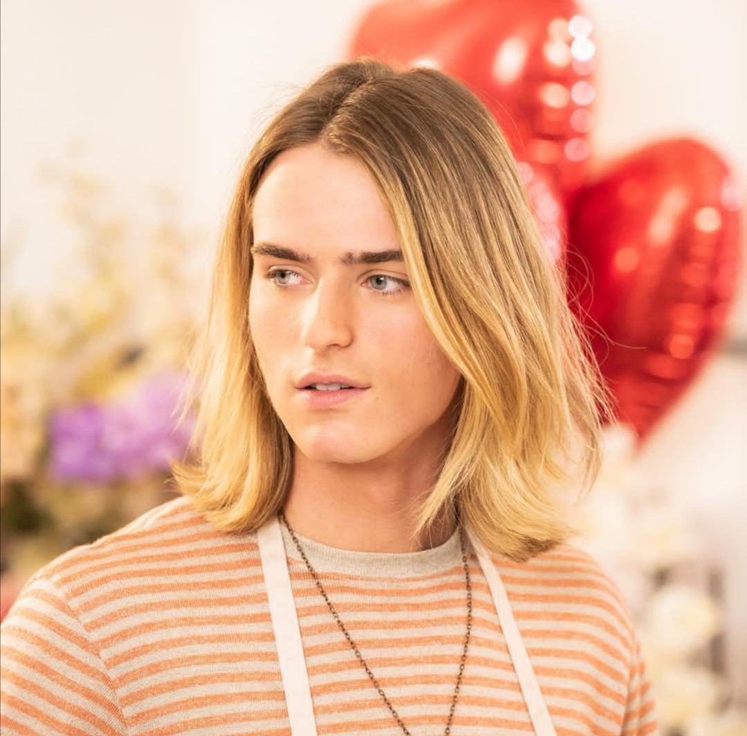 หล่อละมุน! เปิดวาร์ป ‘Luke Eisner’ พระเอกหนุ่มจาก ‘Tall Girl’ | KAZZ ...