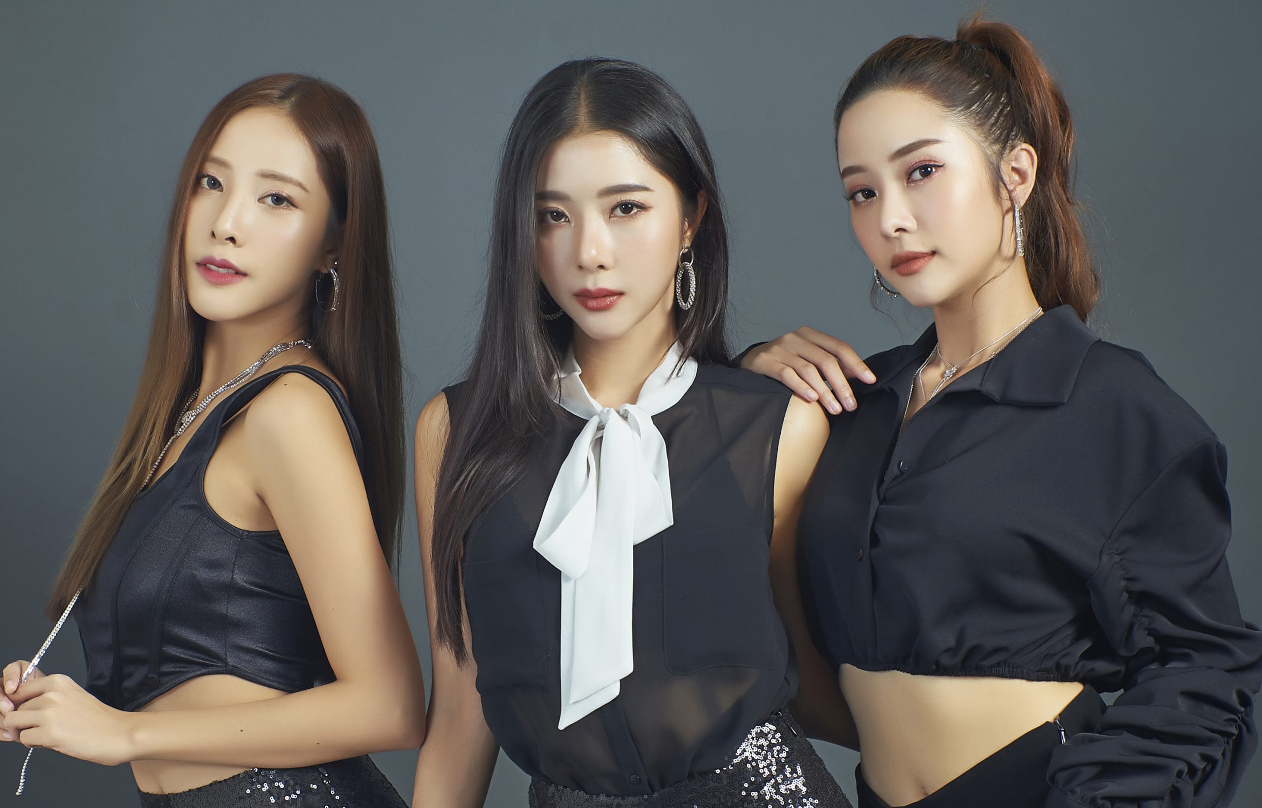 สวยแซ่บ! 3 สาว ‘แจม-เนย-พิกเล็ทในนาม ‘JNP’ กลับมาอีกครั้งพร้อมกับ ...