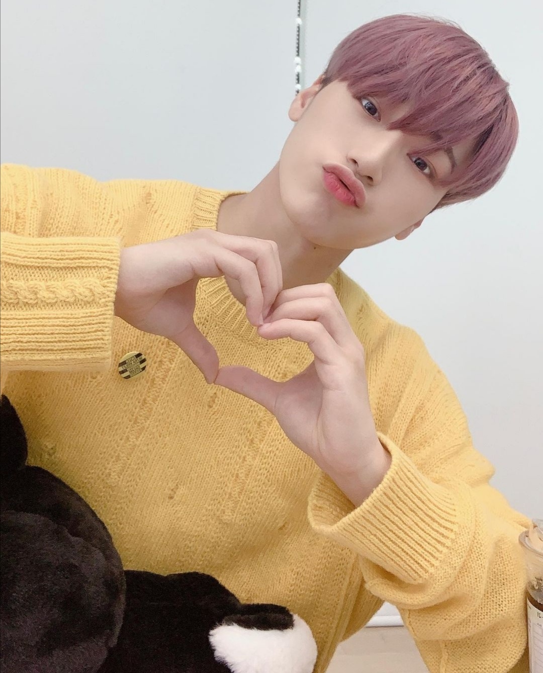 ต้นสังกัดยืนยัน! 'San-ATEEZ' ติด COVID-19 แต่ไม่แสดงอาการ - KAZZ Magazine