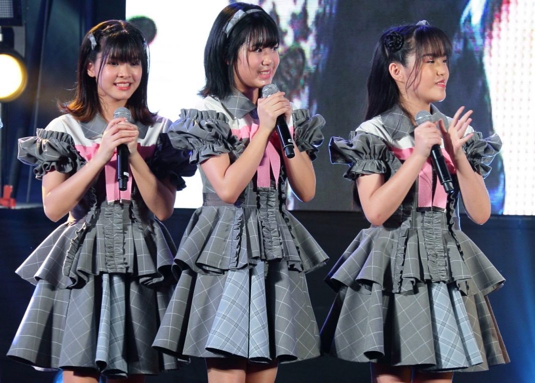 “LAST IDOL” จัดงาน “LAST IDOL DEBUT STAGE” กระหึ่ม!! พาร์ค พารากอน ...