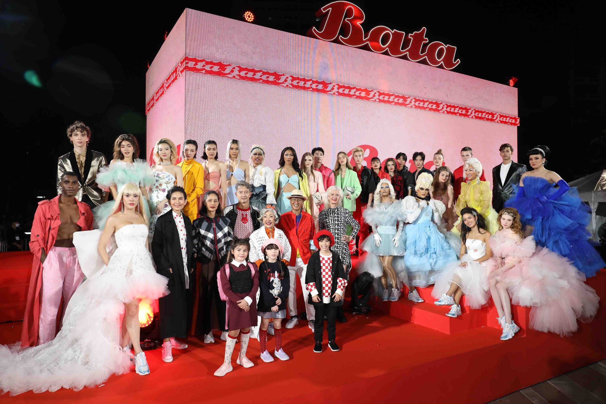 บาจา ขนทัพดาราดัง ร่วมแฟชั่นโชว์สุดยิ่งใหญ่ ในงาน “Surprisingly Bata CinderBella” | KAZZ Magazine